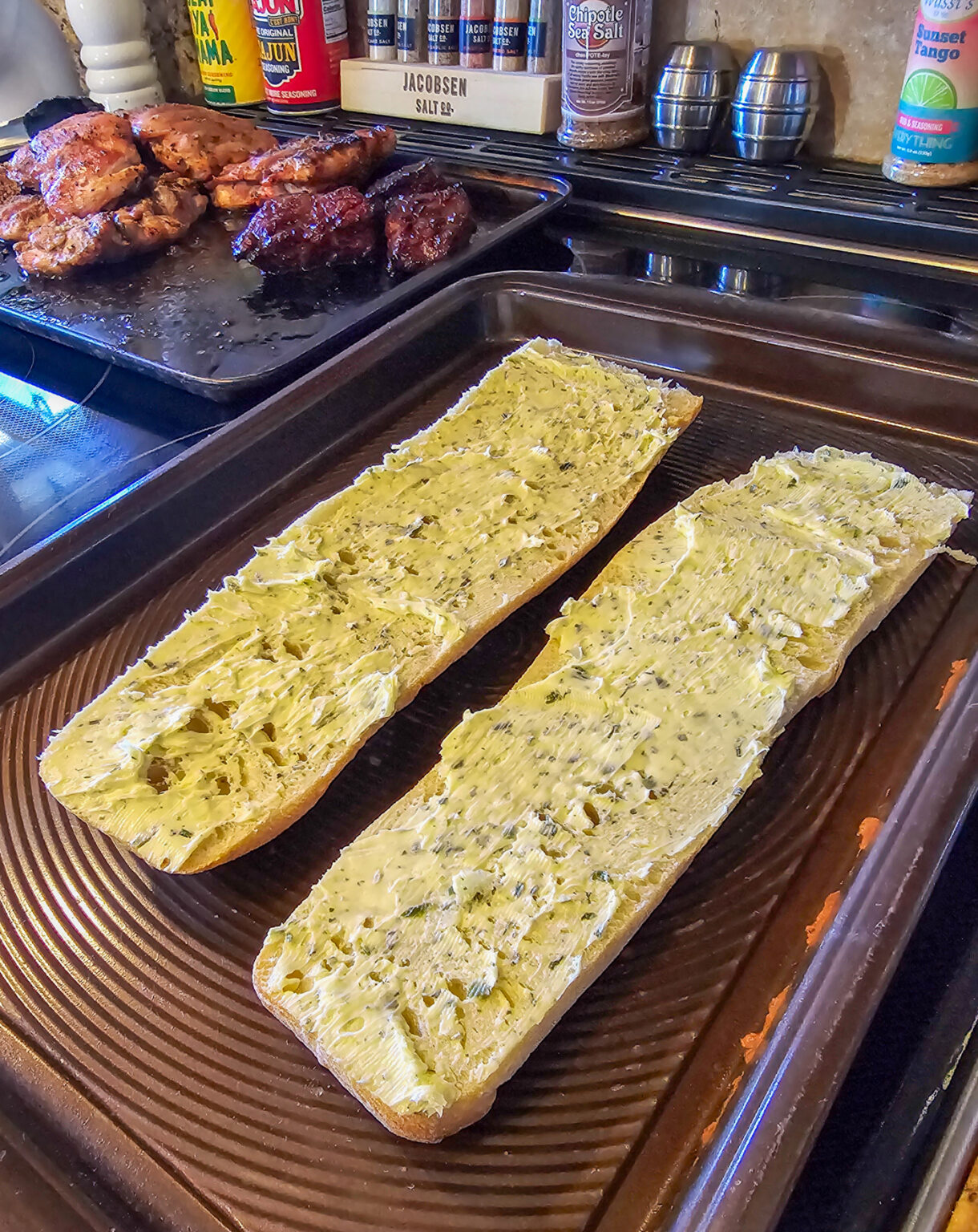 Garlic Bread for a Crowd - Cooking For An Army